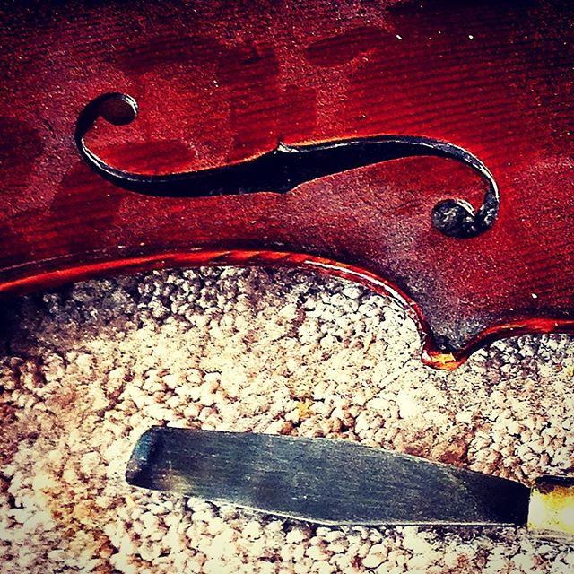 Repairs and Restorations – Seery Strings